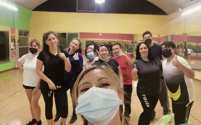 Zumba Kurs in Evolution Energym mit Wendy Gisela Abab Sazo